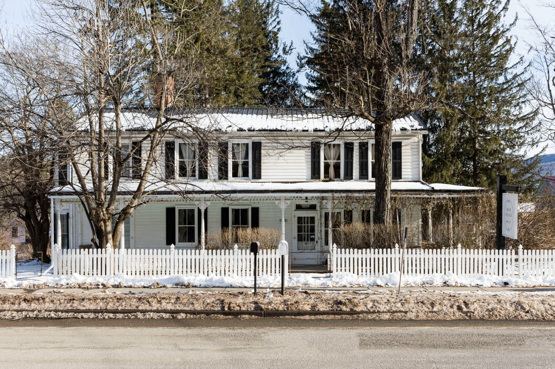 About the Inn – Book Village Inn